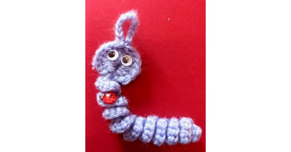 horgolt-akasztós-szerencse-kukac